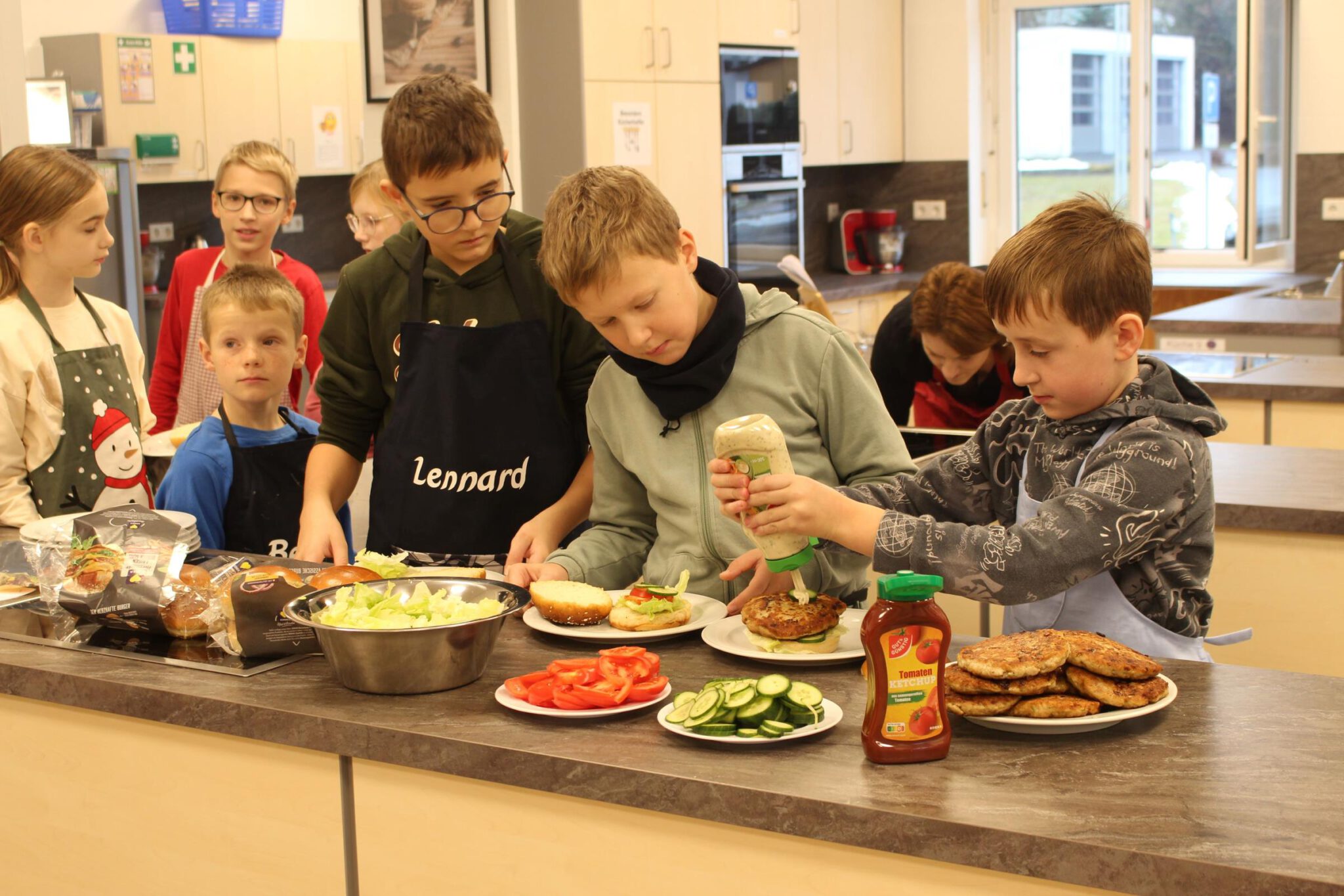 „F(r)isch auf den Tisch!“ – Kochkurs für Kinder - Erlebnis Fisch im ...